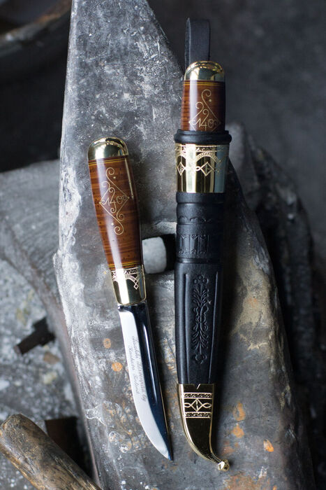 Iisakki Järvenpää 140th Anniversary Knife